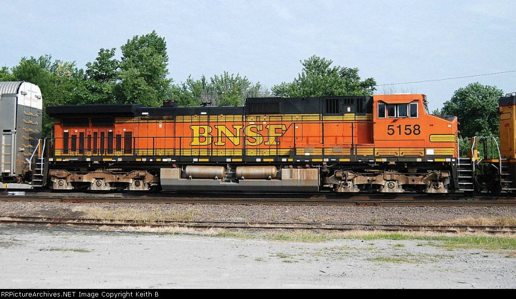 BNSF 5158